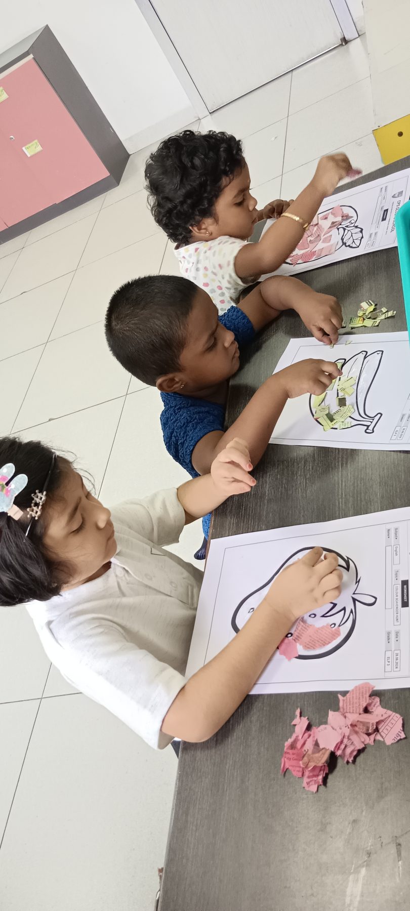 Colour Scavenger Hunt: A Vibrant Learning Adventure for Early Years ...